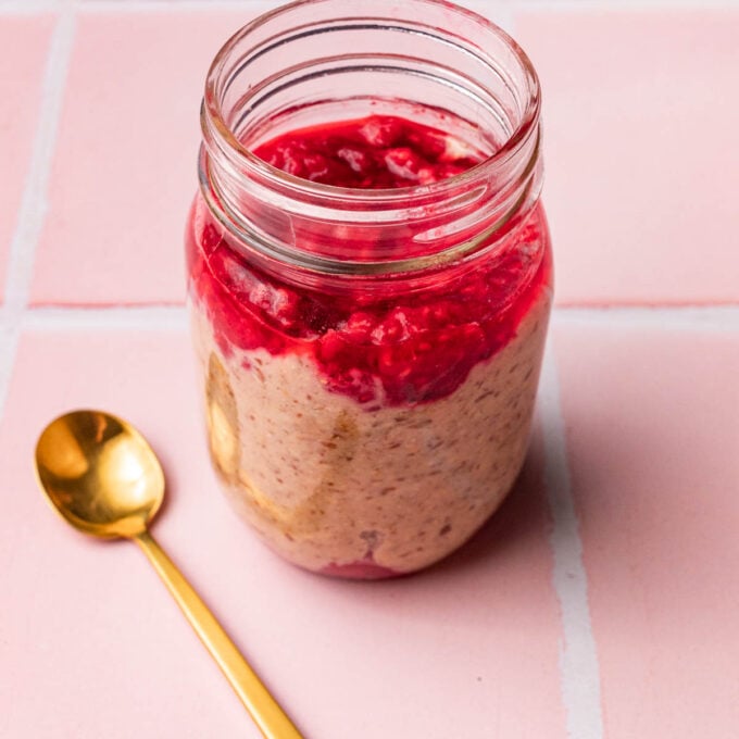 High Fiber Steel Cut Overnight Oats - Desiree Nielsen