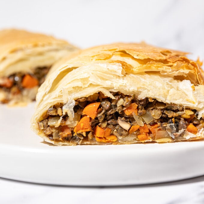 Baked Vegan Wellington with French Lentils - Desiree Nielsen