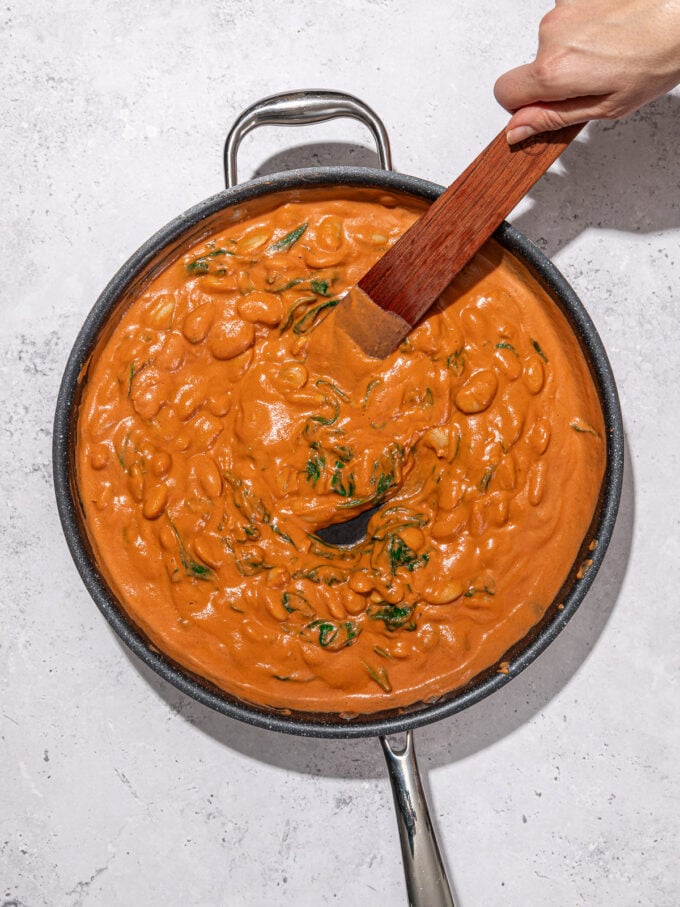 20 Minute Creamy Butter Beans in Cashew Rose - Desiree Nielsen